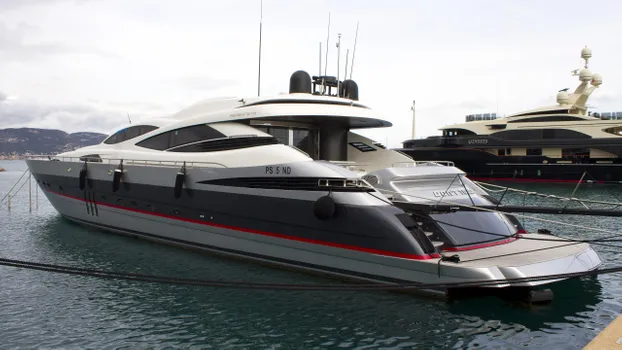 Reboot yacht (Pershing, 35.37m, 2004)